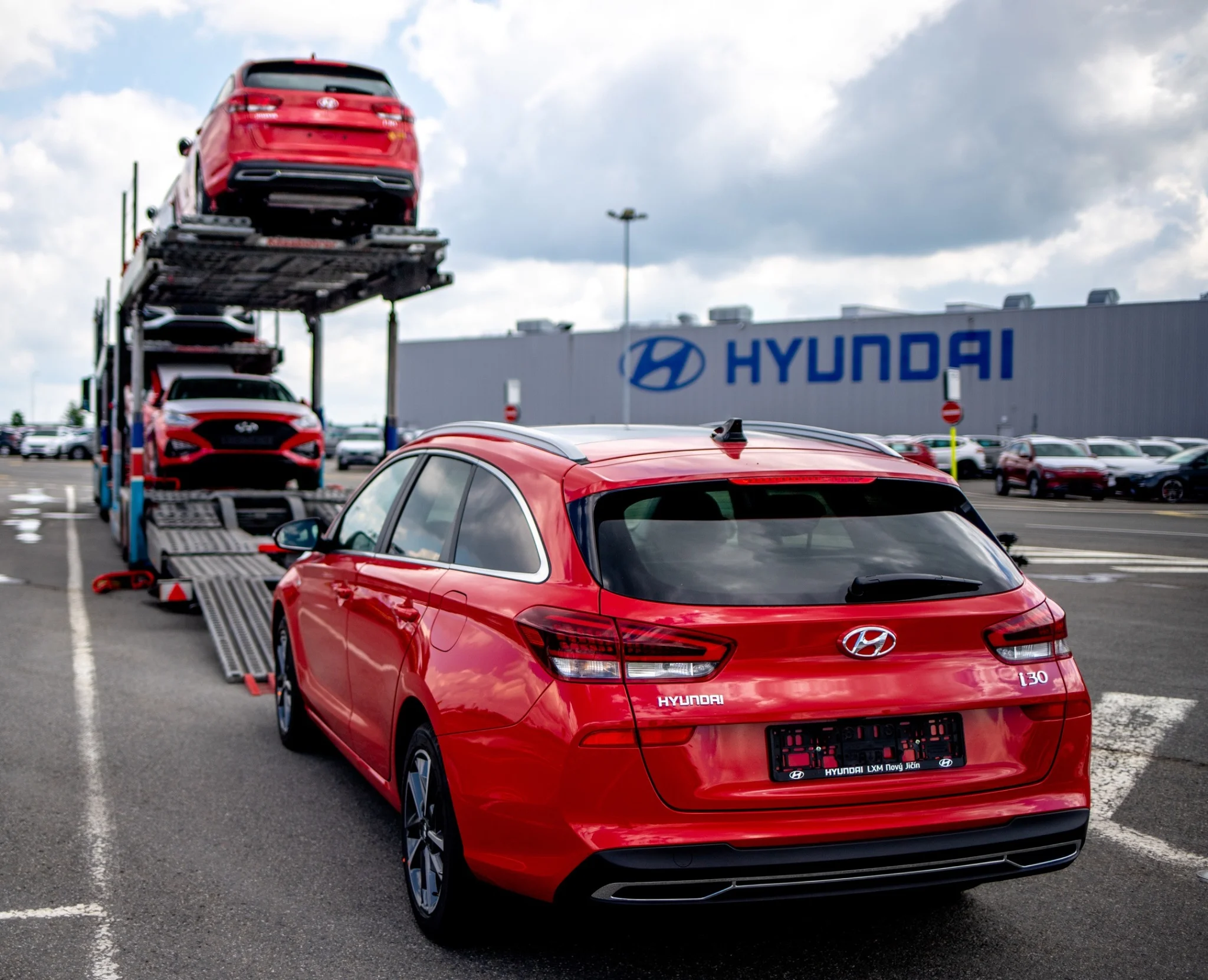 Chybí objednávky. Dělníci v Nošovicích se upínají k novému Hyundai ...